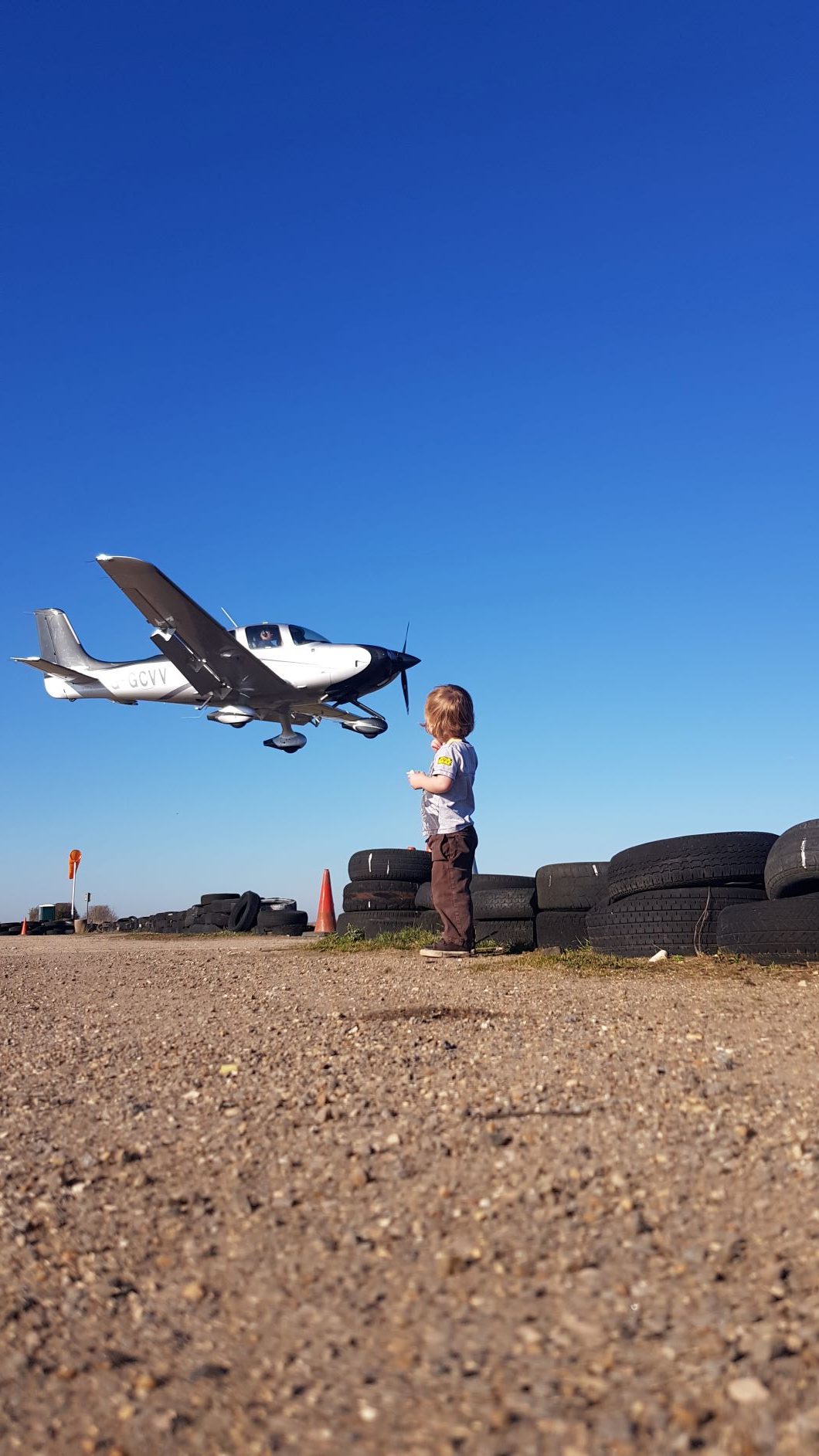 Flight Deck Cafe Watching Planes - The Family Ticket