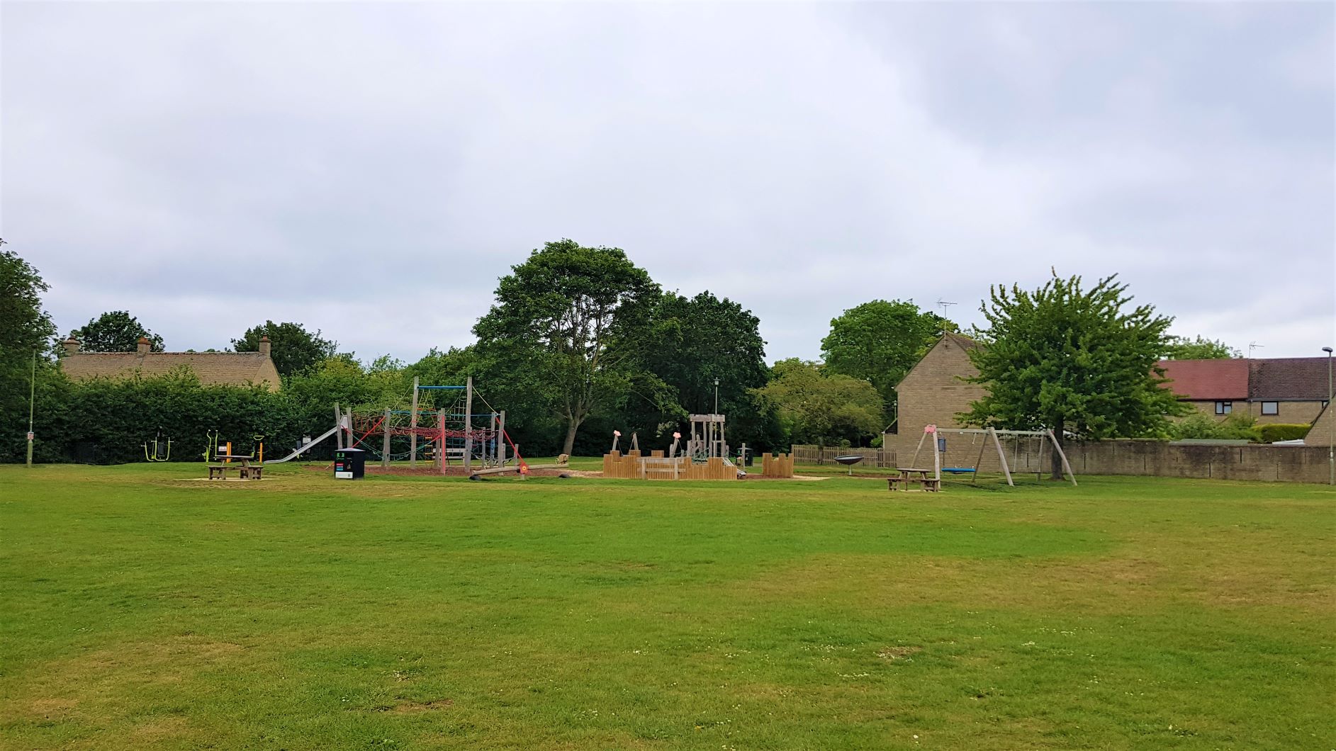 Oxlease play park | Witney - The Family Ticket Review