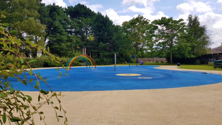 Hinksey Park Oxford | Outdoor Pool & Splash Park - The Family Ticket